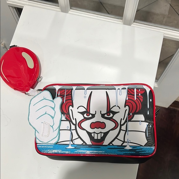 Loungefly | Bags | Loungefly Red And White Crossbody Bag With Pennywise ...